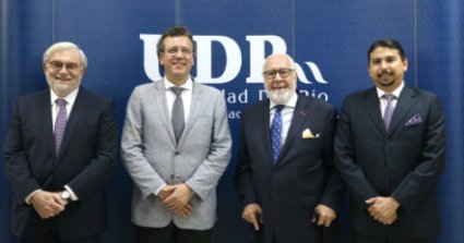 Rodrigo Navia C. visitó Universidad del Río en Ecuador como Promotor ...